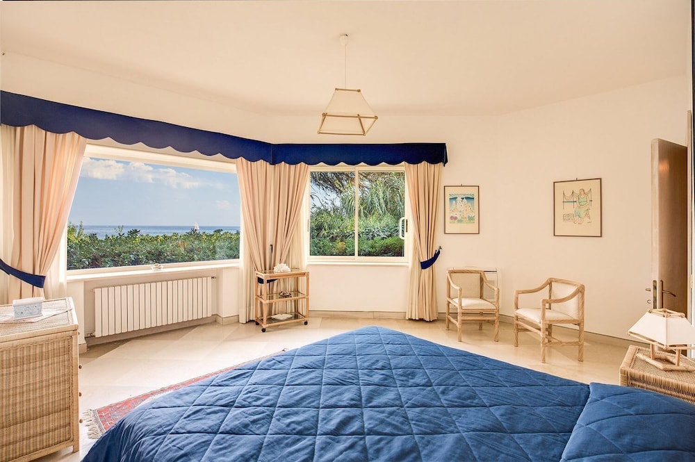 Lovely Villa For 10 On Ischia - Procida