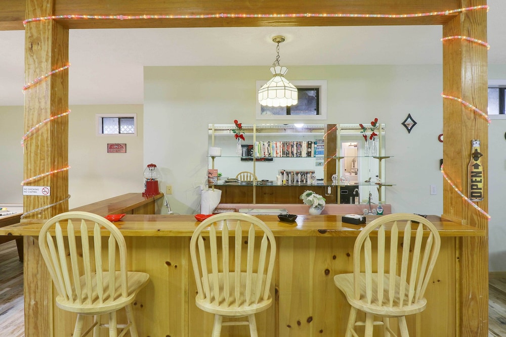 Spacious Murphy Home W/ Game Room + Fire Pit! - Murphy, NC