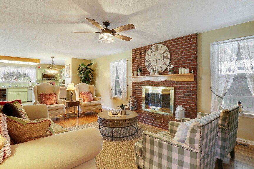 Spacious Murphy Home W/ Game Room + Fire Pit! - Murphy, NC