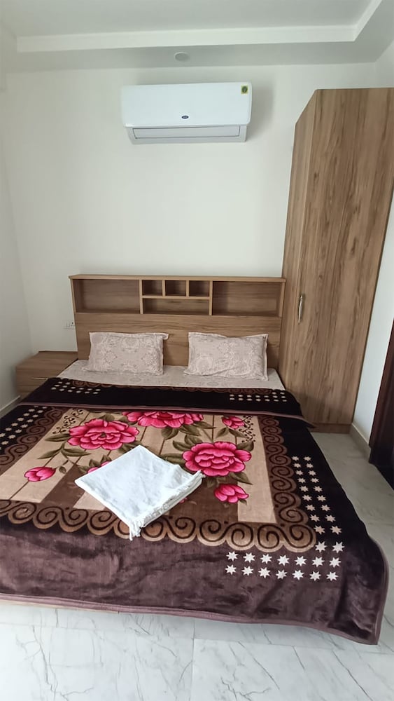 Glory Homes 85 2 BHK Apartment for Homestay - Rishikesh | Vrbo