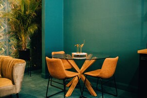 Apartamento Executivo | Sala de estar | Smart TV de 40 polegadas com canais digitais 