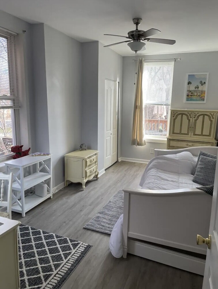 Route 66 hotel House - St. Louis | Vrbo