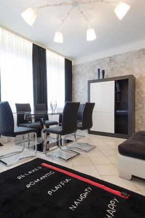 Apartamento Deluxe | Sala de estar | Leitor de DVD 