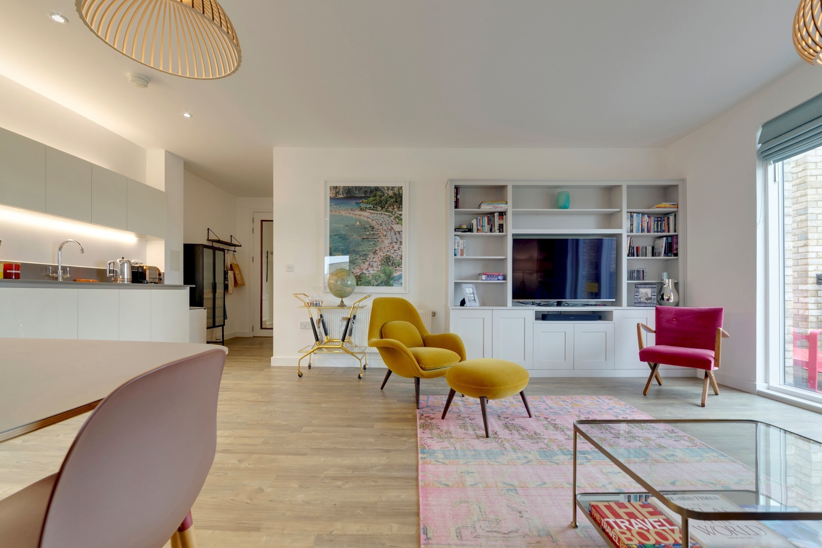 Pass The Keys | Stunning And Spacious Modern Flat - Own Car Park - Cambridge