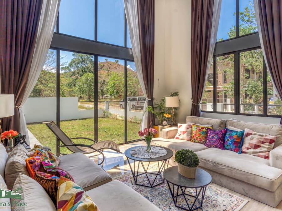 Smart TV 65 polegadas com canais a cabo