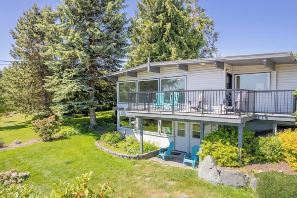 Sunny Side Island Retreat By Avantstay Backyard - Port Ludlow, WA