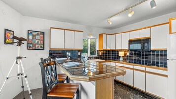 Casa (2 Bedrooms) | Interior