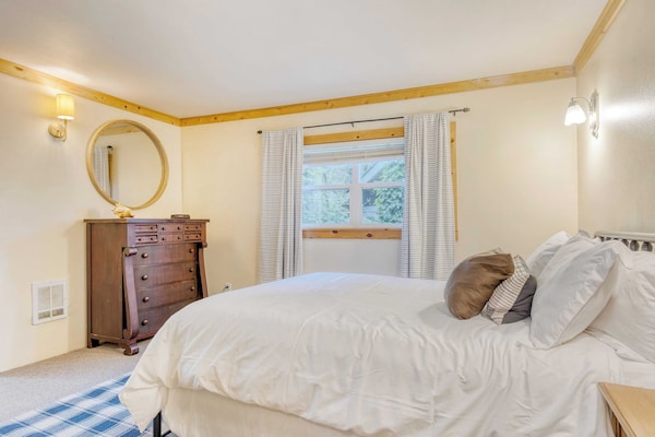 Cove Cottage By Avantstay Waterfront Views + Spa - Coupeville, WA