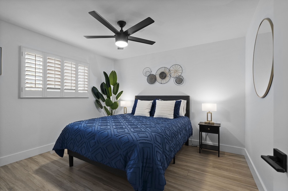 Modern Farmhouse Resort With Private Pool In The Heart Of Tempe. Dog Friendly! - Tempe, AZ