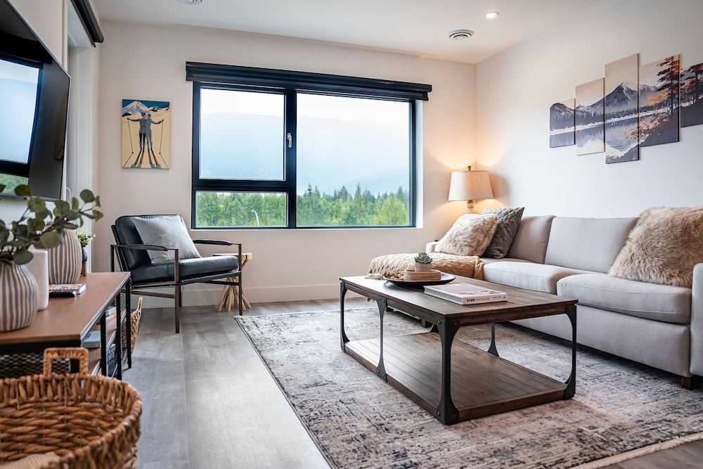 Revylation By Revelstoke Vacations - Revelstoke