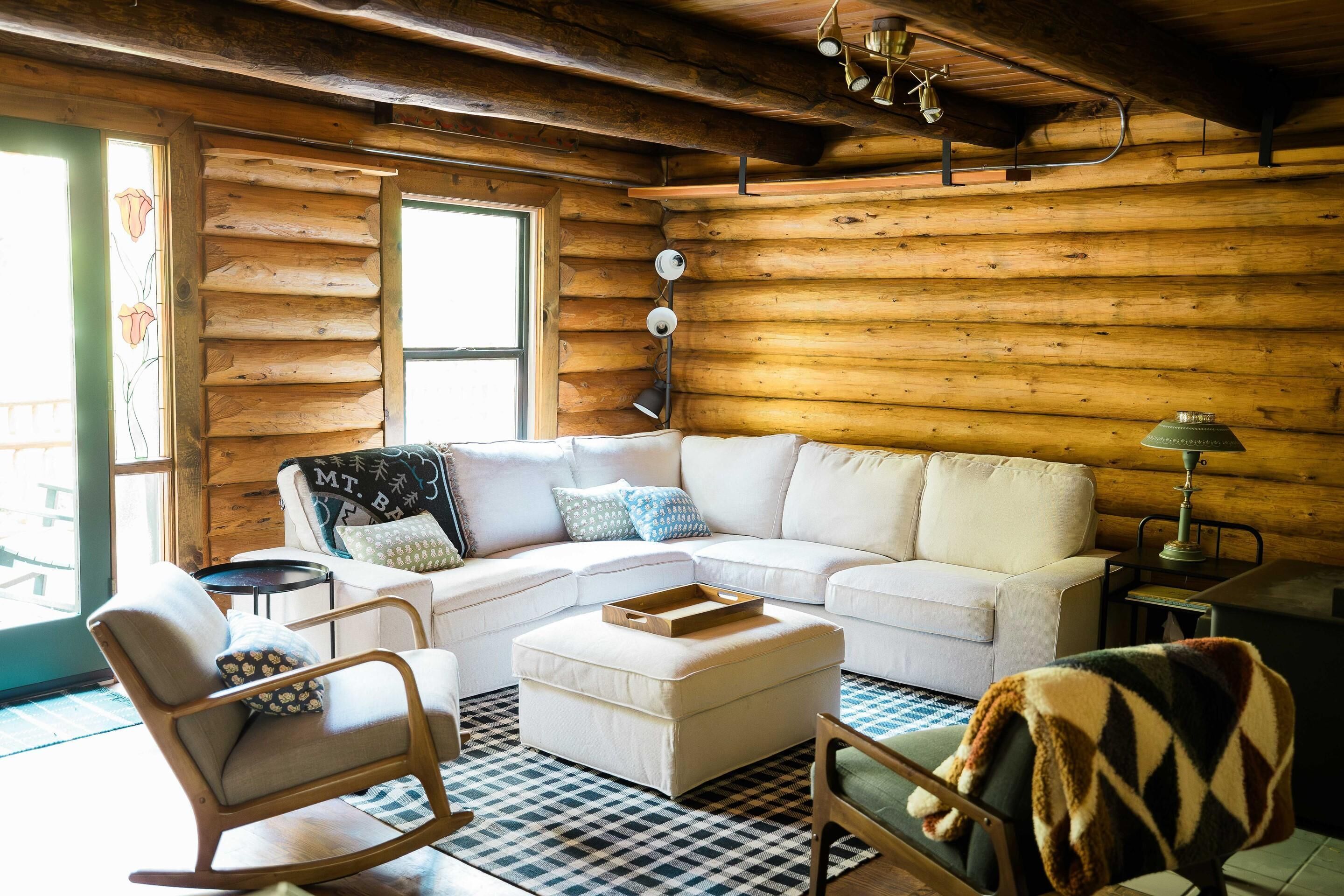 Snowline Cabin #87 - Starlink - Sauna - Sleeps 8 - Glacier, WA