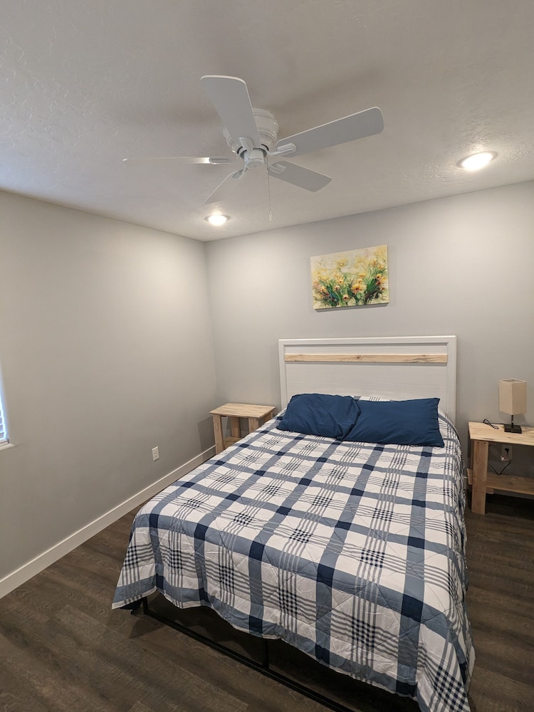 Quiet Living Near Brian Head, Zion, Bryce Canyon, And More! - Little Salt Lake, UT