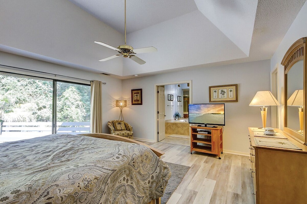 Sunset Rentals | Off Shore 16 - Hilton Head Island | Vrbo