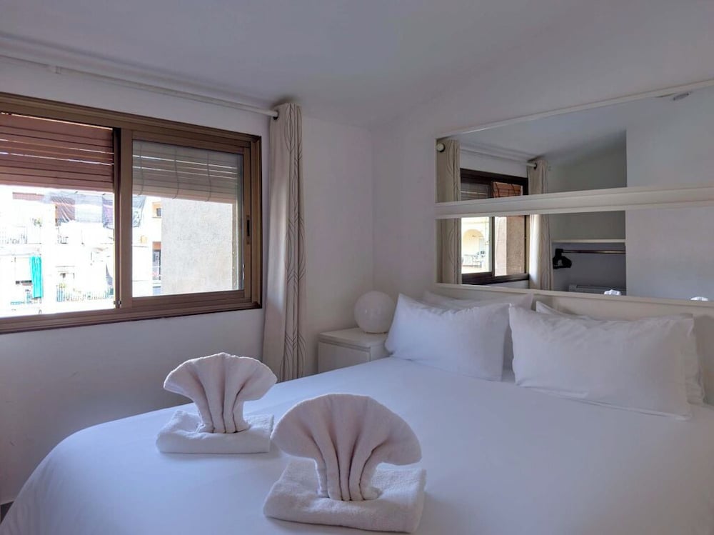 Fantastic Three-floor House With Terrace - La Floresta