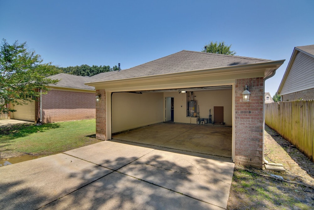 Cordova Home Rental: Shelby Farms Greenline Access - Germantown, TN