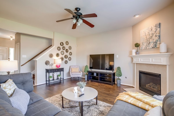 Pet-friendly Tomball Home ~ 8 Mi To Burroughs Park - Houston, TX