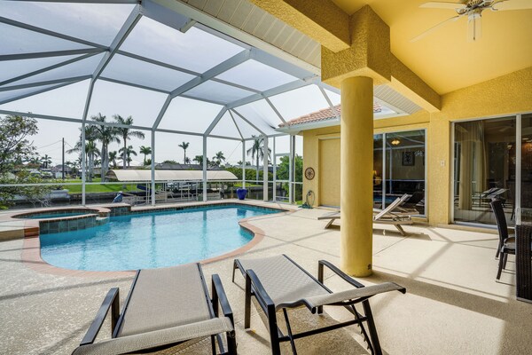 Cape Coral Home On Caloosahatchee River W/ Pool! - Sanibel Island, FL