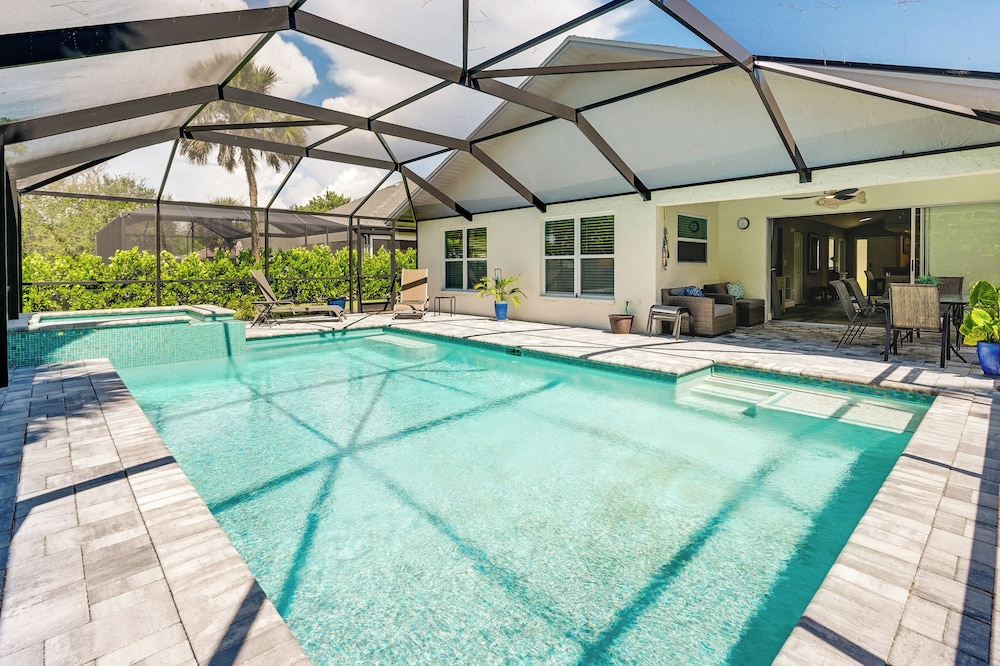 Bonita Springs Home W/ Pool - 2 Mi To Beach! - Bonita Springs, FL