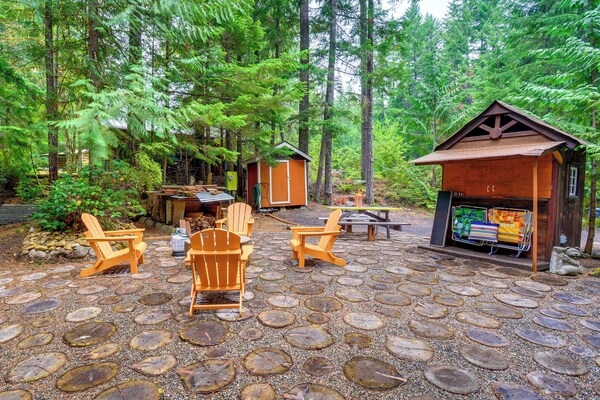 Adorable A-frame Cabin, Steps To Lake Cushman! - State of Washington