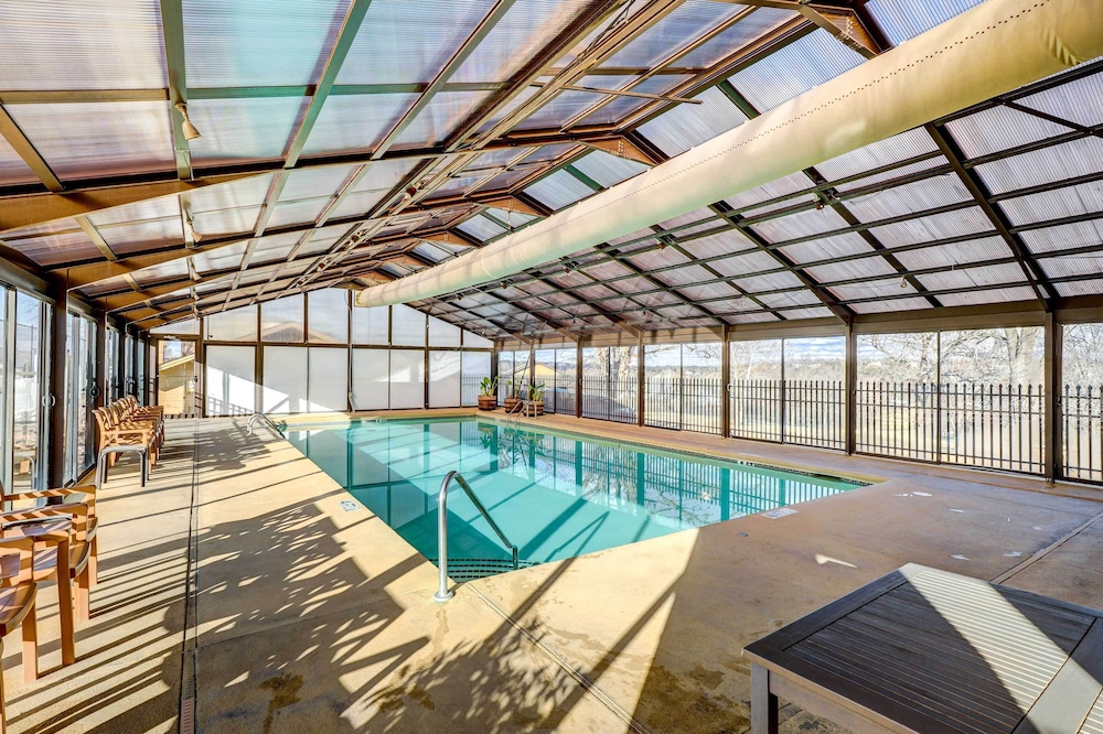 チャーミング ミソーリ エスケープ W / リゾート アメニティーズ - Branson, MO