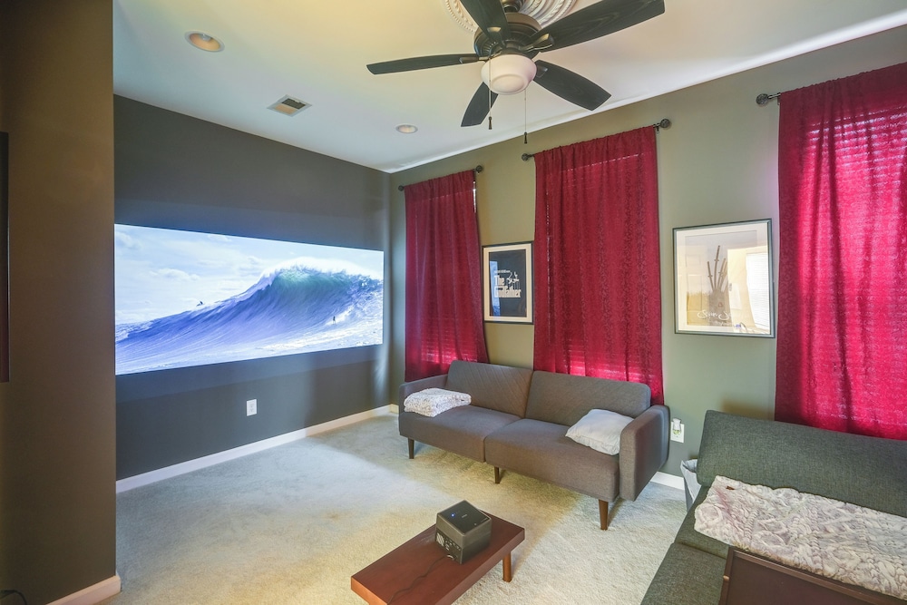 5 Mi To Us Capitol: Washington Dc Townhome - Largo, MD