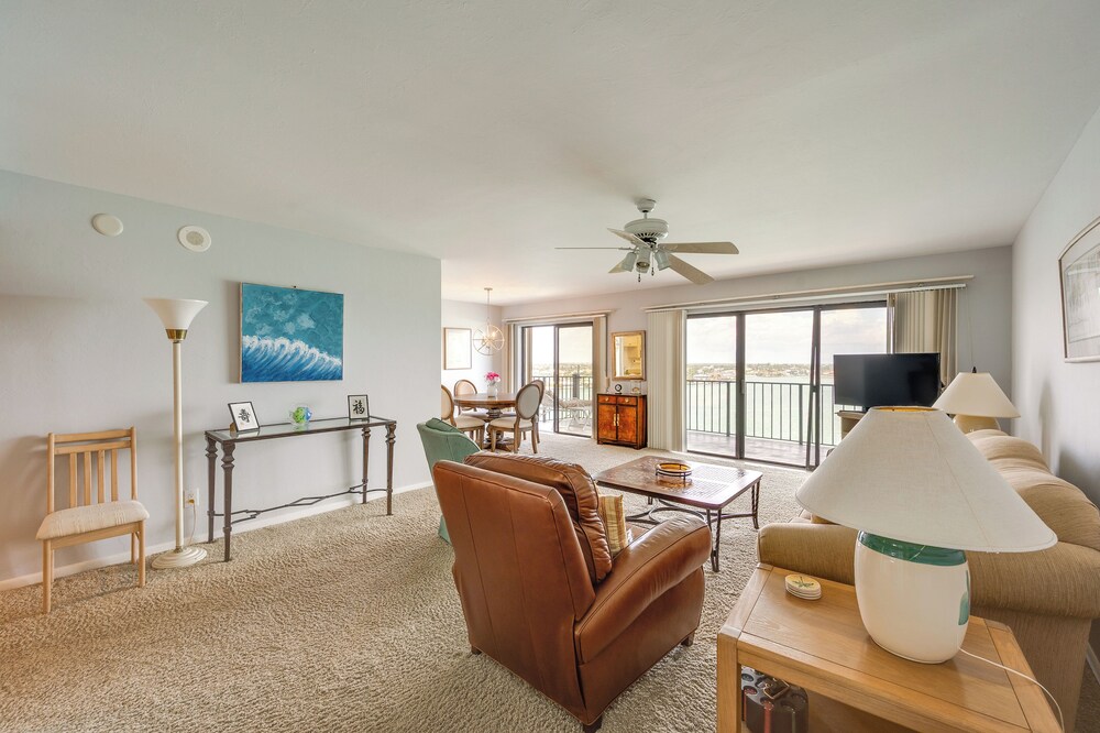 Marco Island Condo W/ Ocean Views + Resort Perks! - 