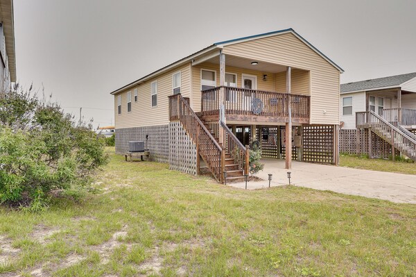 Nags Head Vacation Rental W/ Hot Tub: Near Beach! - Nags Head, NC