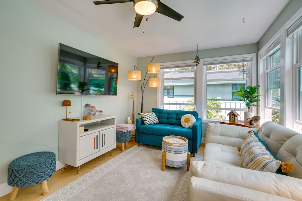 Charming + Updated Villas Home W/ Backyard! - New Jersey