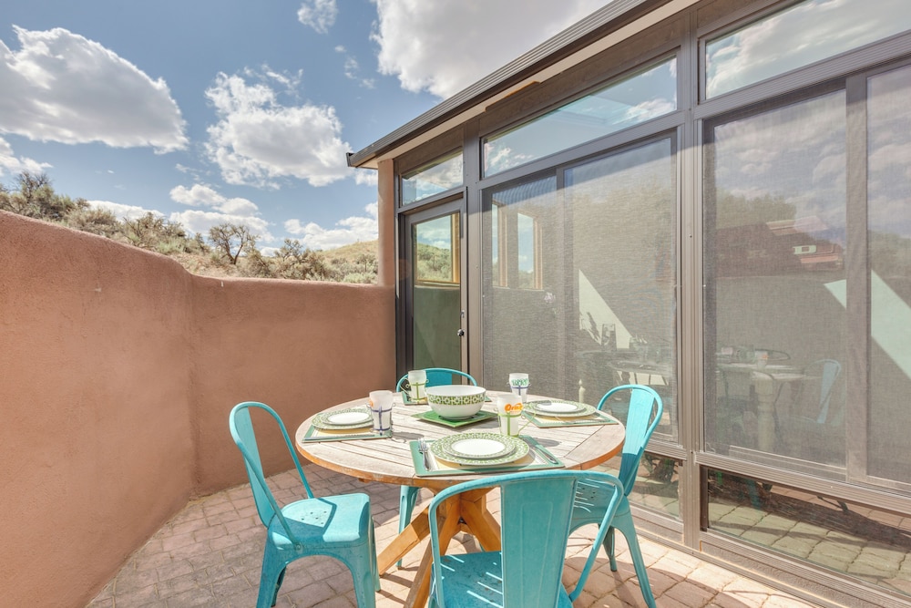 Historic Millicent Rogers Guest House W/ Hot Tub - Taos, NM