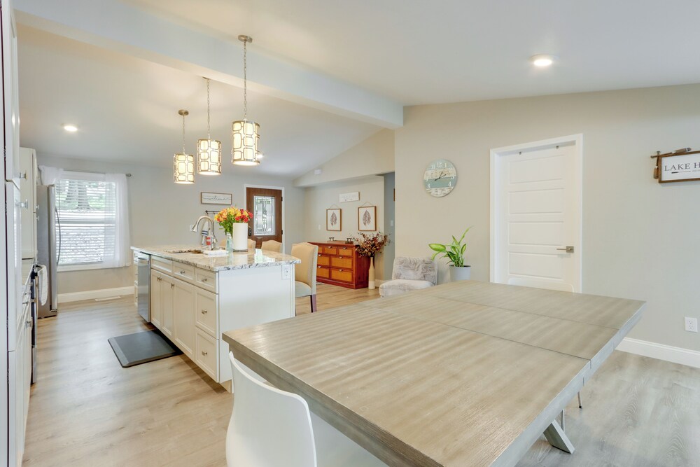 Dock & Sunset Views: Lakeside Ozark Retreat! - Missouri