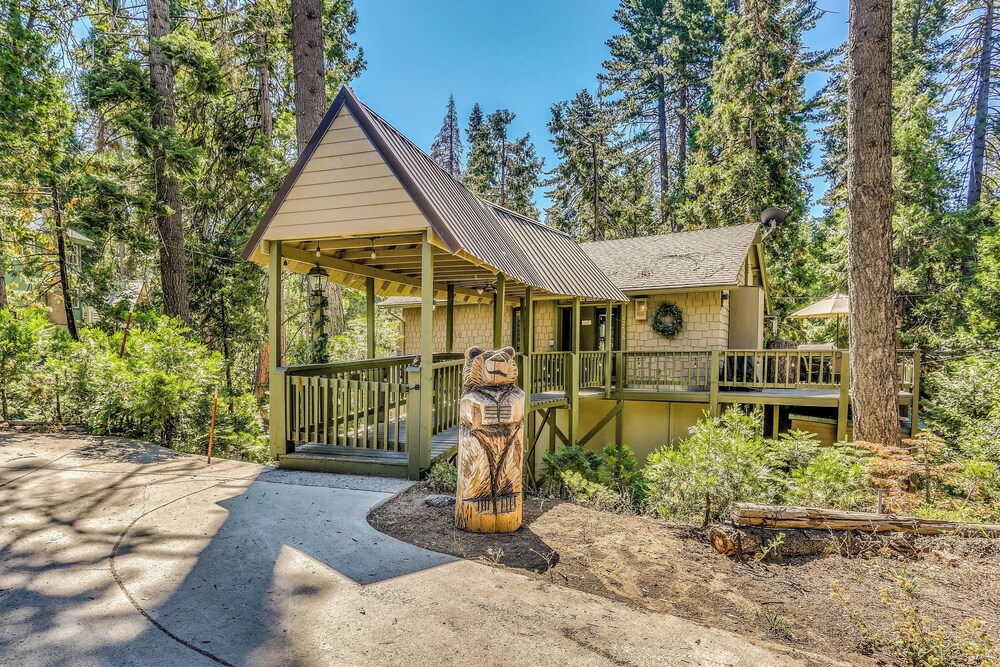 3 Mi To Shaver Lake: Cozy 'Bears Hideaway' Cabin! - Shaver Lake, CA