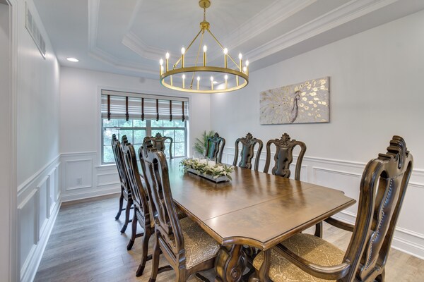 Prime Peoria Retreat W/ Deck & Fireplace! - Peoria, IL