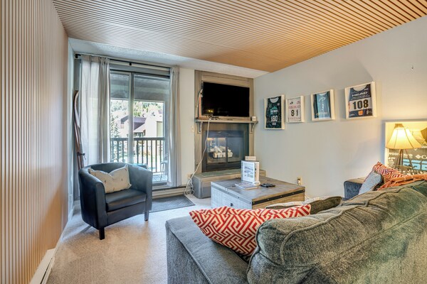 Walk To Ski Lift + Hot Tub: Copper Mountain Condo - Copper Mountain, CO