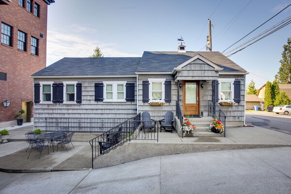 Retro-style Home In Ruston: Walkable Location! - Vashon Island