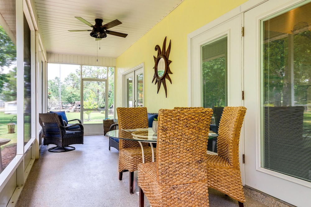 4 Mi To Beach: Navarre Retreat W/ Screened Porch! - Navarre, FL