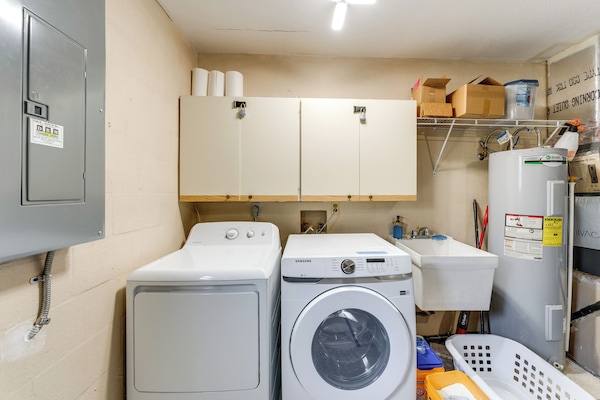 Nokomis Home W/ Screened Pool, 3 Mi To Beaches! - Venice, FL