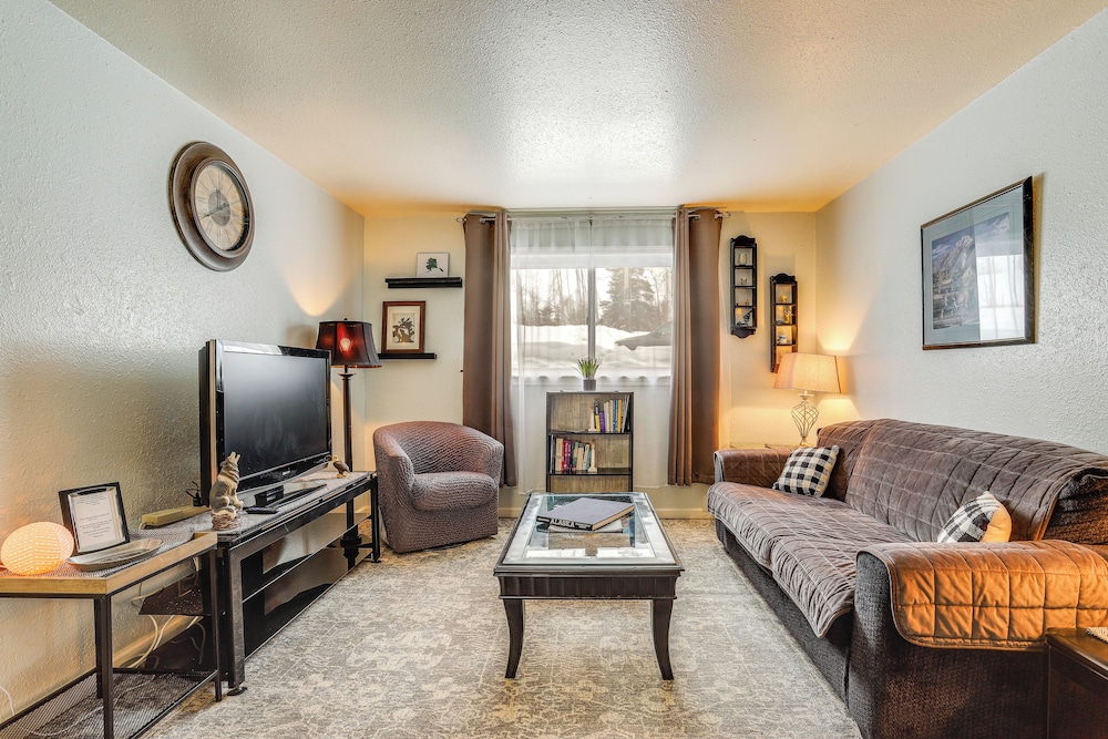 Cozy Wasilla Apartment ~ 2 Mi To Downtown! - Wasilla, AK