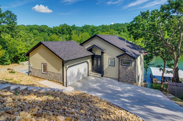 Lakefront Osage Beach Retreat W/ Boat Slip! - Lake Ozark, MO
