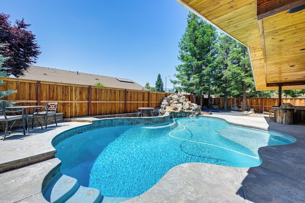 California Vacation Rental W/ Private Pool & Patio - Visalia, CA