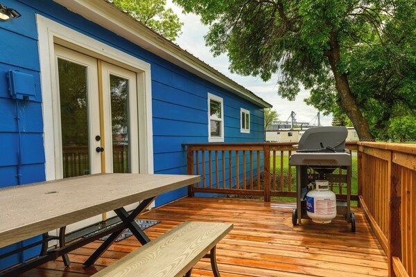 Teton Valley Getaway: Fenced Yard, Grill - Ashton, ID