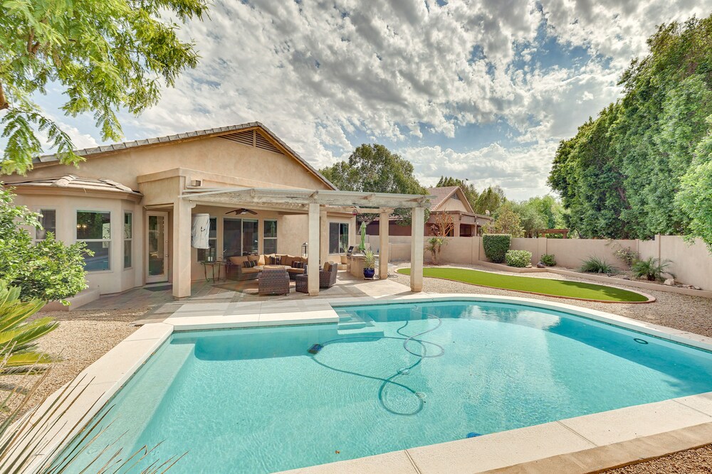 Day Trip To Dtwn Phoenix: Peoria Retreat W/ Pool - Glendale, AZ