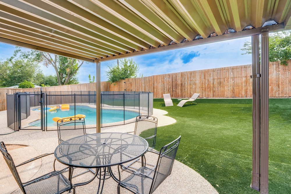 Game Room & Pool: Family Home In The Colony! - Frisco, TX