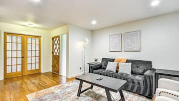 Casa (2 Bedrooms) | Interior