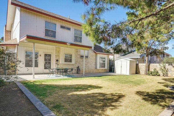 El Paso Vacation Rental W/ Spacious Yard, Patio! - Ciudad Juárez