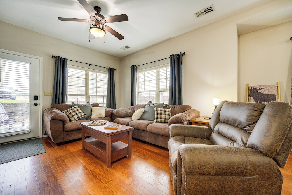 Branson West Vacation Rental W/ Resort Amenities! - Kimberling City, MO