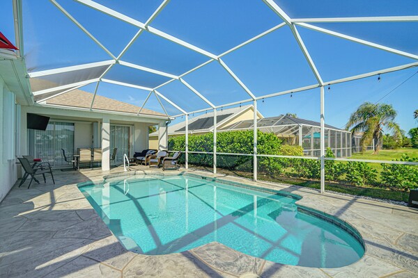 Sunny Fort Myers Home W/ Heated Pool! - Fort Myers, FL