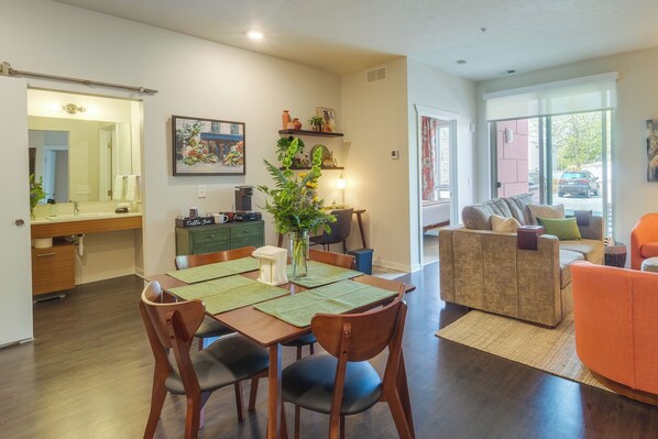 Apartamento (2 Bedrooms) | Parte interna