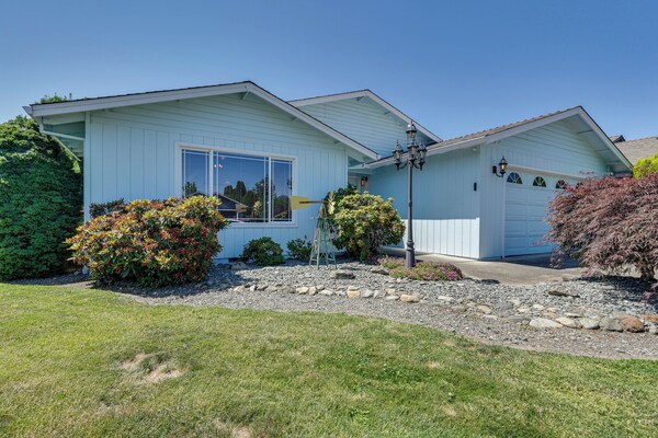 Charming Rogue Valley Home In Central Point! - Eagle Point, OR
