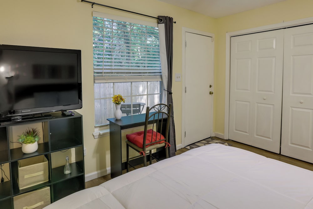 4 Mi To Dtwn: Pet-friendly Abode In Tallahassee! - Havana, FL