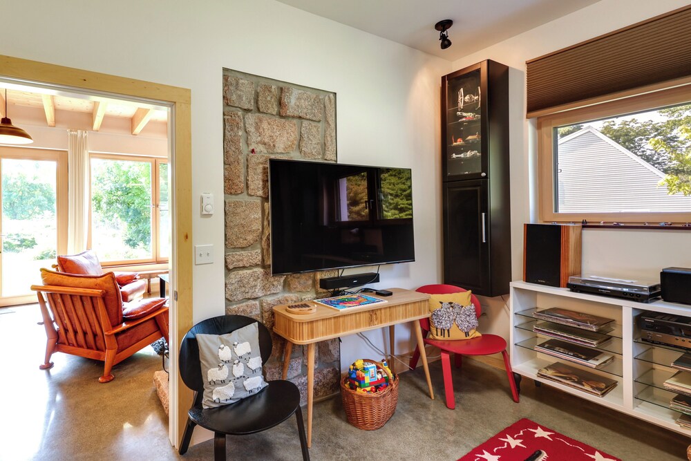 Acadia Home W/ Rooftop Deck - Close To Trails! - Maine